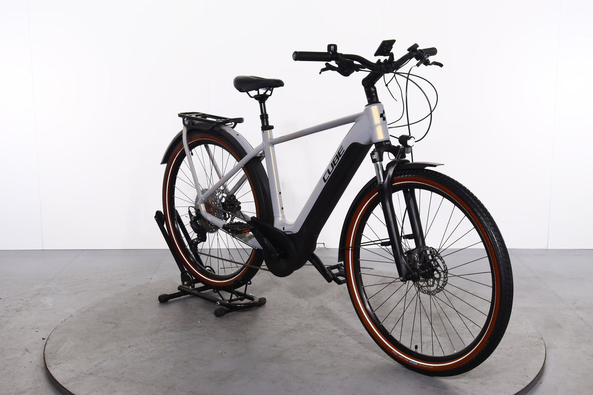 Elektrische fiets Cube Touring Hybrid Pro 2023 refurbished | Upway
